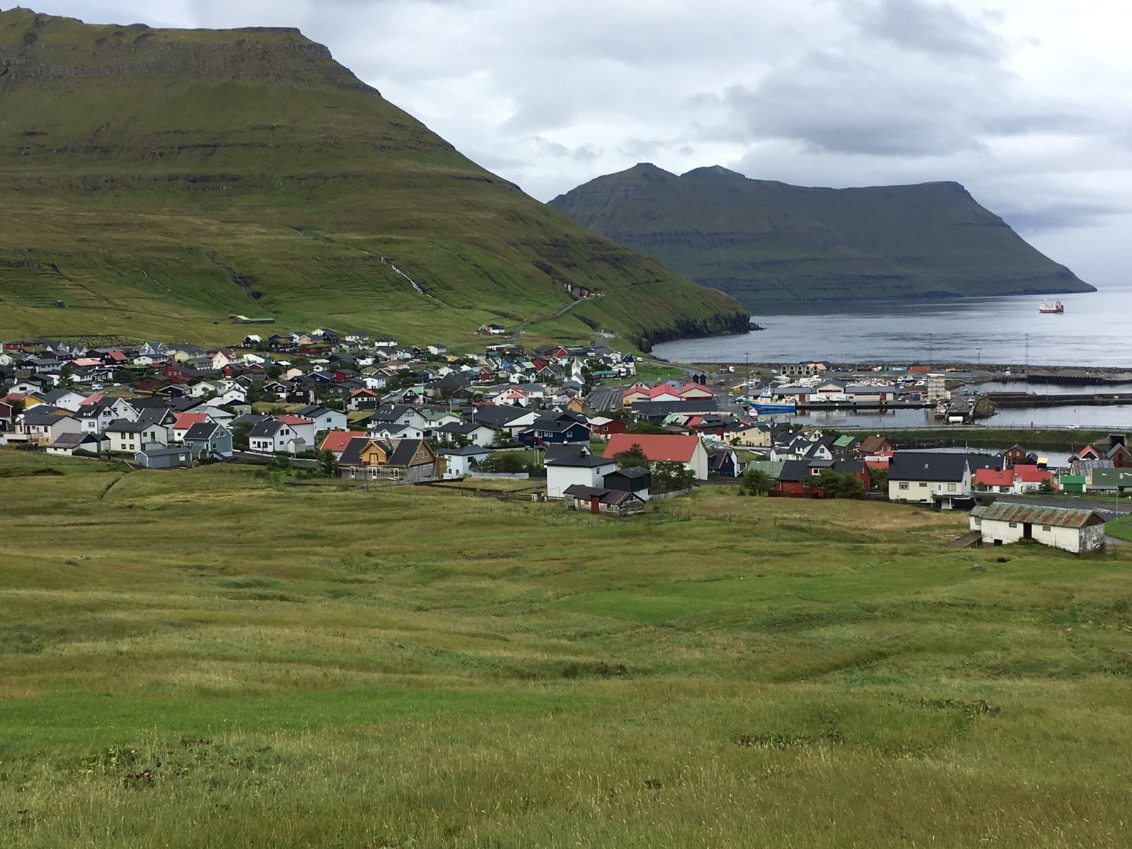 Útstykking í Leirvík boðin út